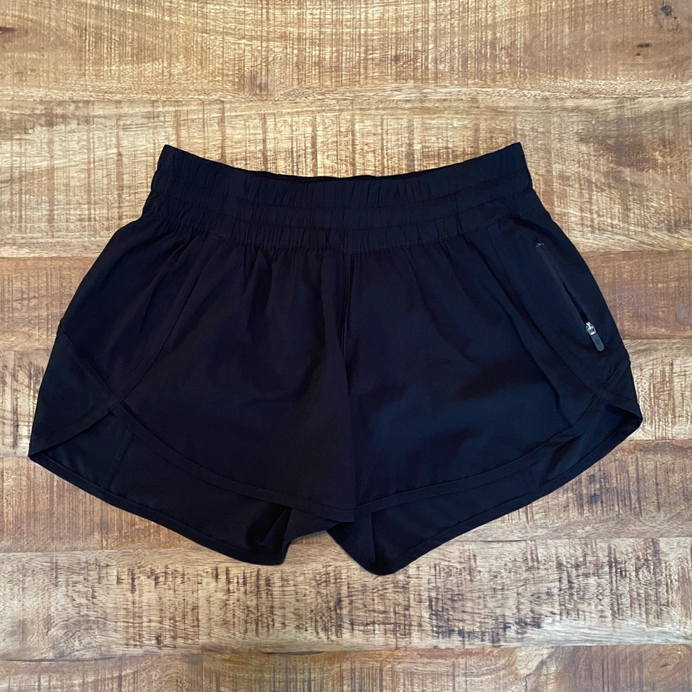 Lululemon Tracker Short - Gem